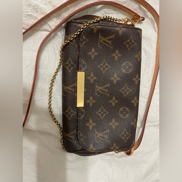 Louis Vuitton | Bags | Authentic Louis Vuitton Favorite Monogram Pm ...